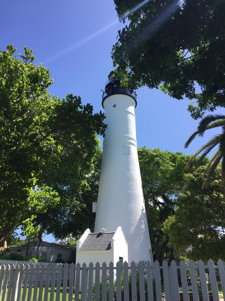 The Amazing History of the Key West Lighthouse : BeachBunny Tours